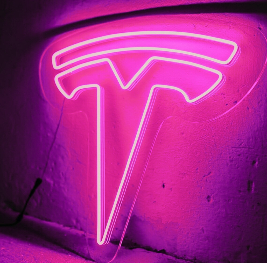 Tesla logó – LED neon dekoráció – NEONSTUDIO